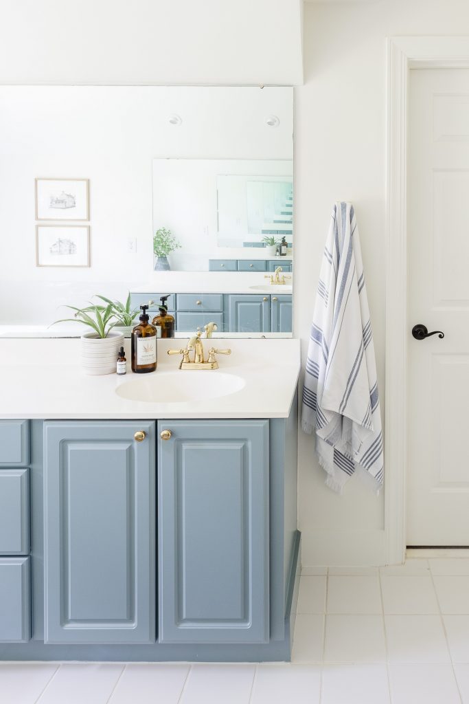 Benjamin Moore Van Courtland Blue | Amelia Lawrence Style