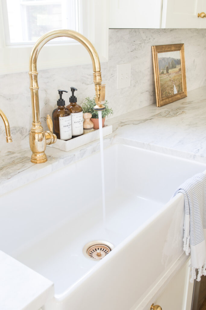 Fireclay Sink - Everything You Need to Know | Amelia Lawrence