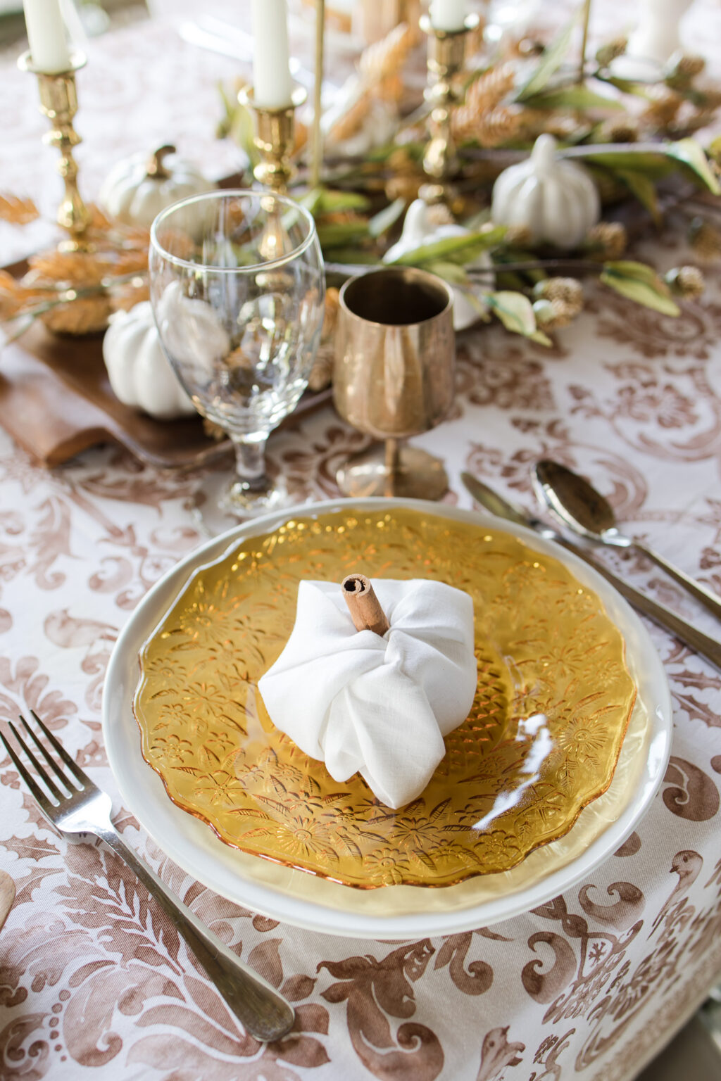 Five Neutral Fall Table Setting Ideas | Amelia Lawrence