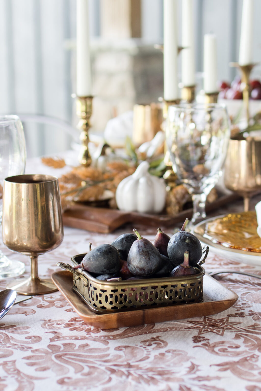 Five Neutral Fall Table Setting Ideas | Amelia Lawrence