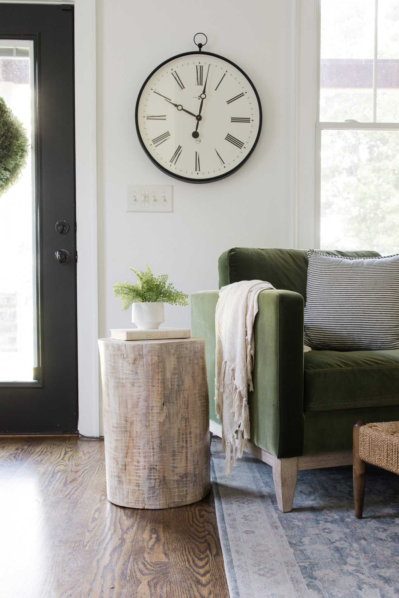 How to Make a Tree Stump Table | Amelia Lawrence