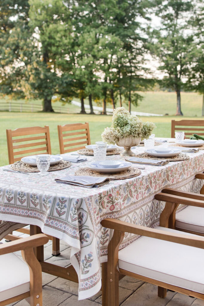 Outdoor Dining Table Setting | Amelia Lawrence Style