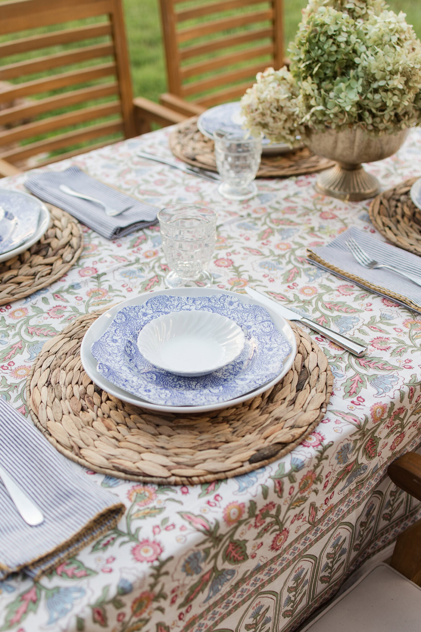 Five Neutral Fall Table Setting Ideas | Amelia Lawrence